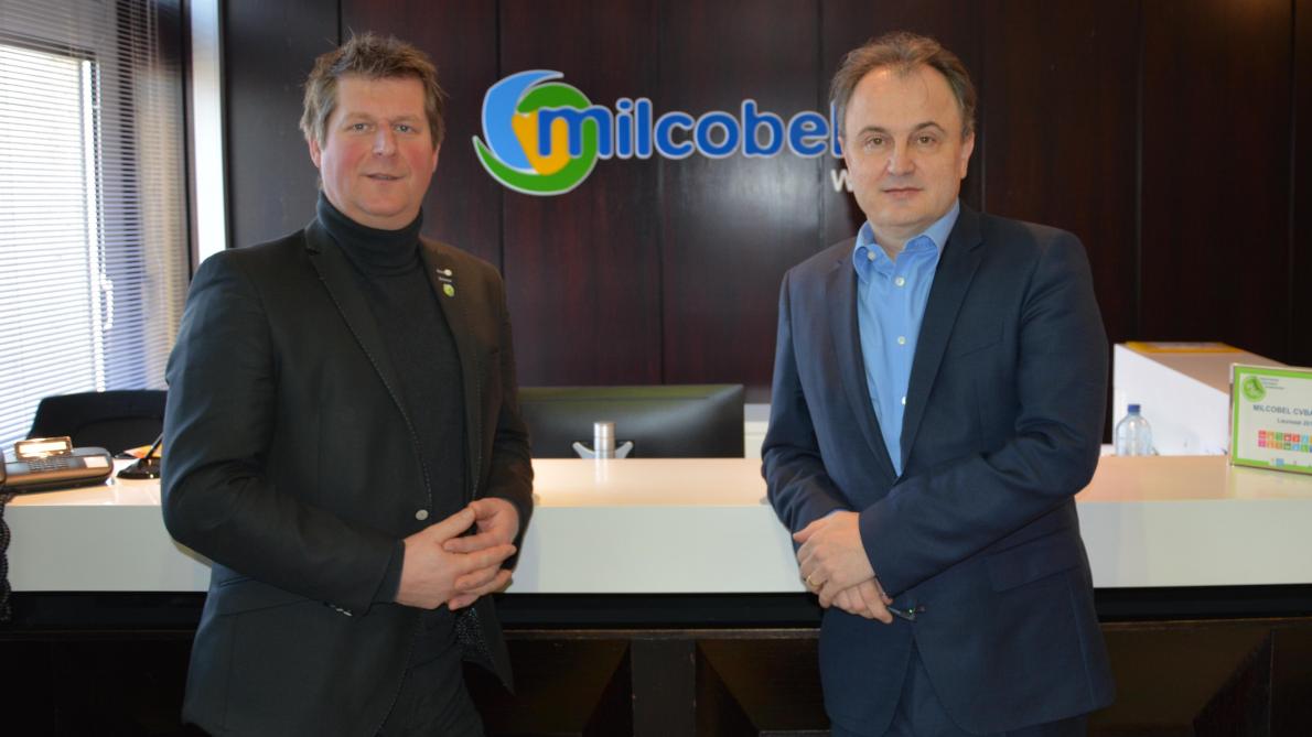 Milcobel ontslaat CEO Peter Koopmans vanwege lage melkprijs - Landbouwleven